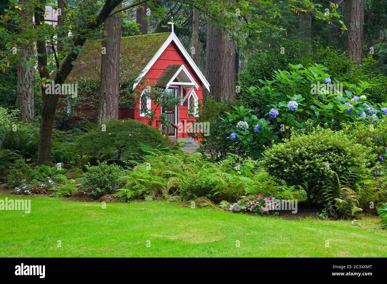Gardens at The Grotto National Sanctuary of Our Sorrowful Mother in ...