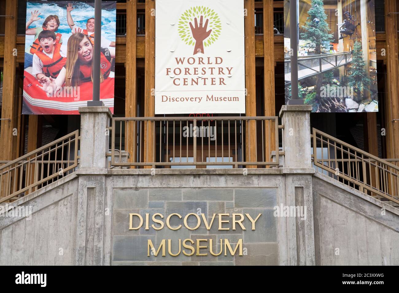 World forestry center hi-res stock photography and images - Alamy