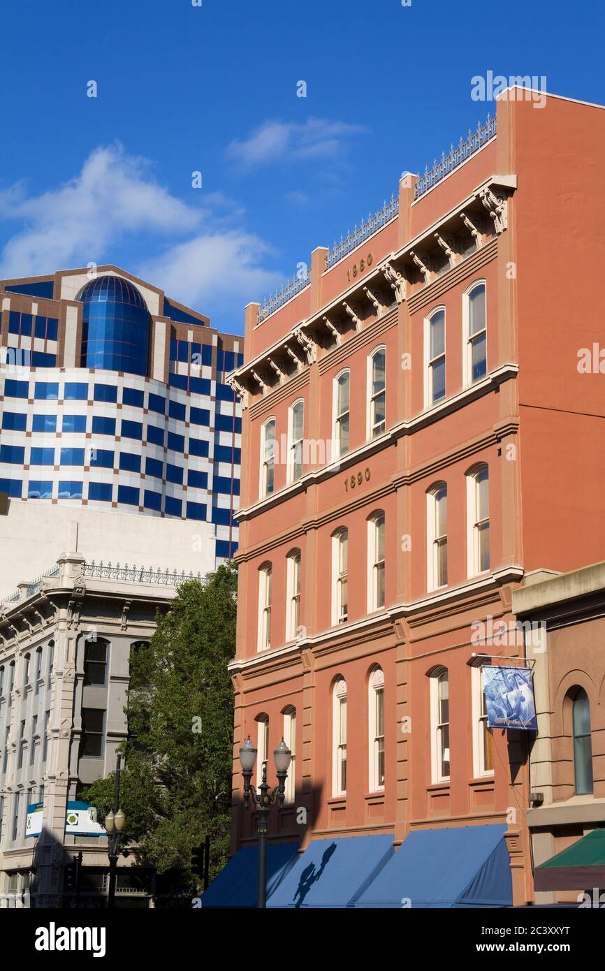 Sw second avenue hi-res stock photography and images - Alamy