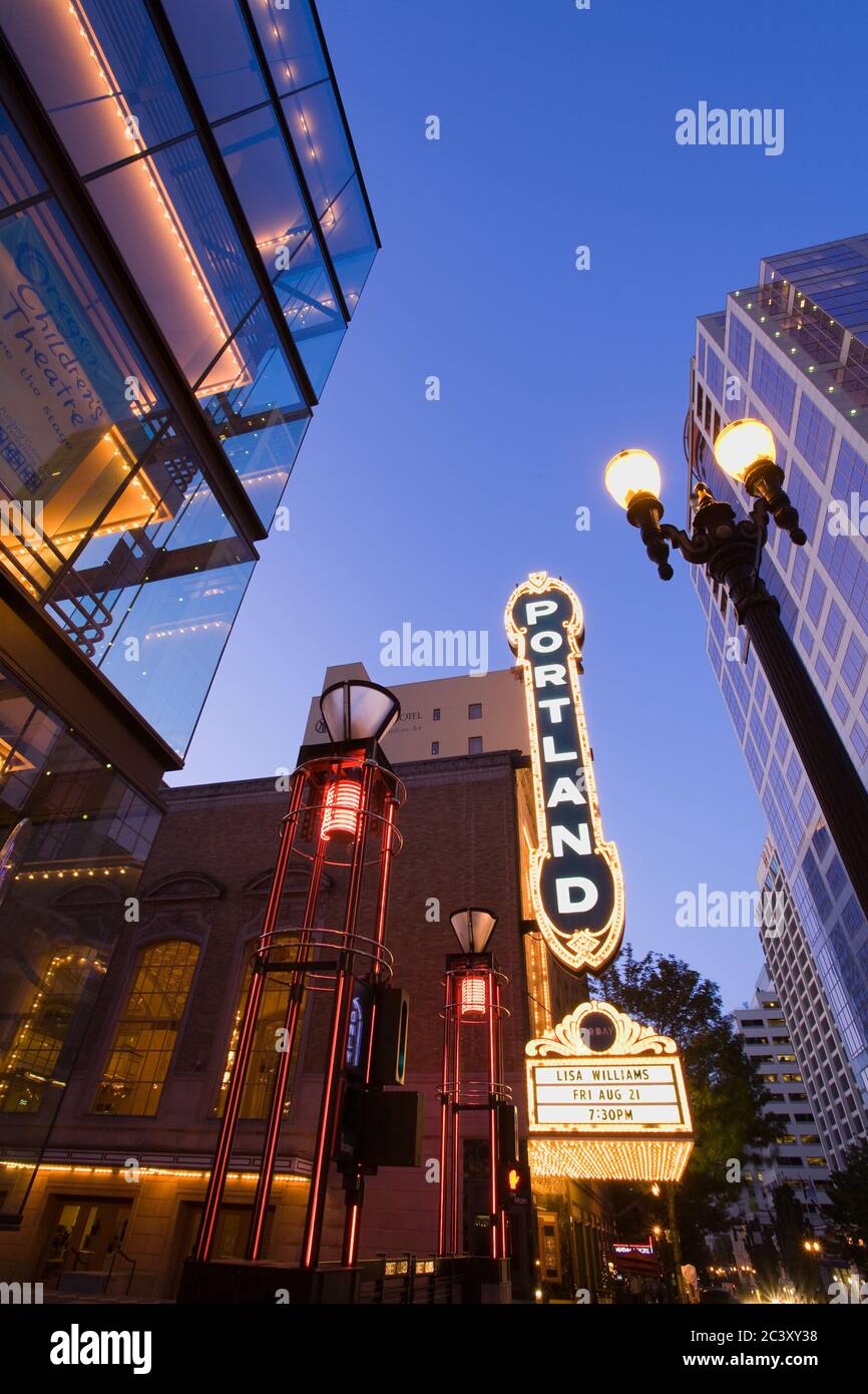 Arlene schnitzer concert hall hi-res stock photography and images - Alamy