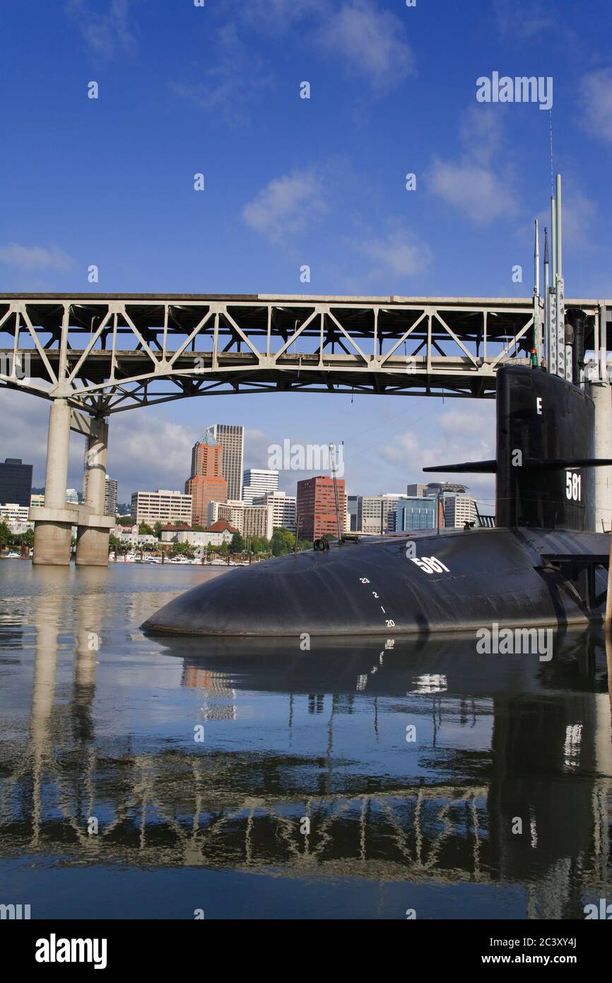 Marquam Bridge over the Willamette River and the U.S. Submarine ...
