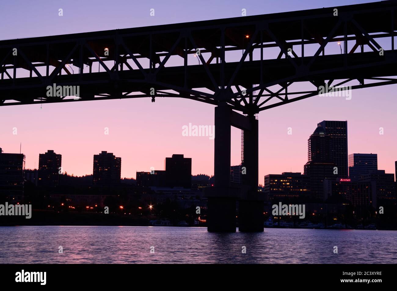 Marquam bridge hi-res stock photography and images - Alamy