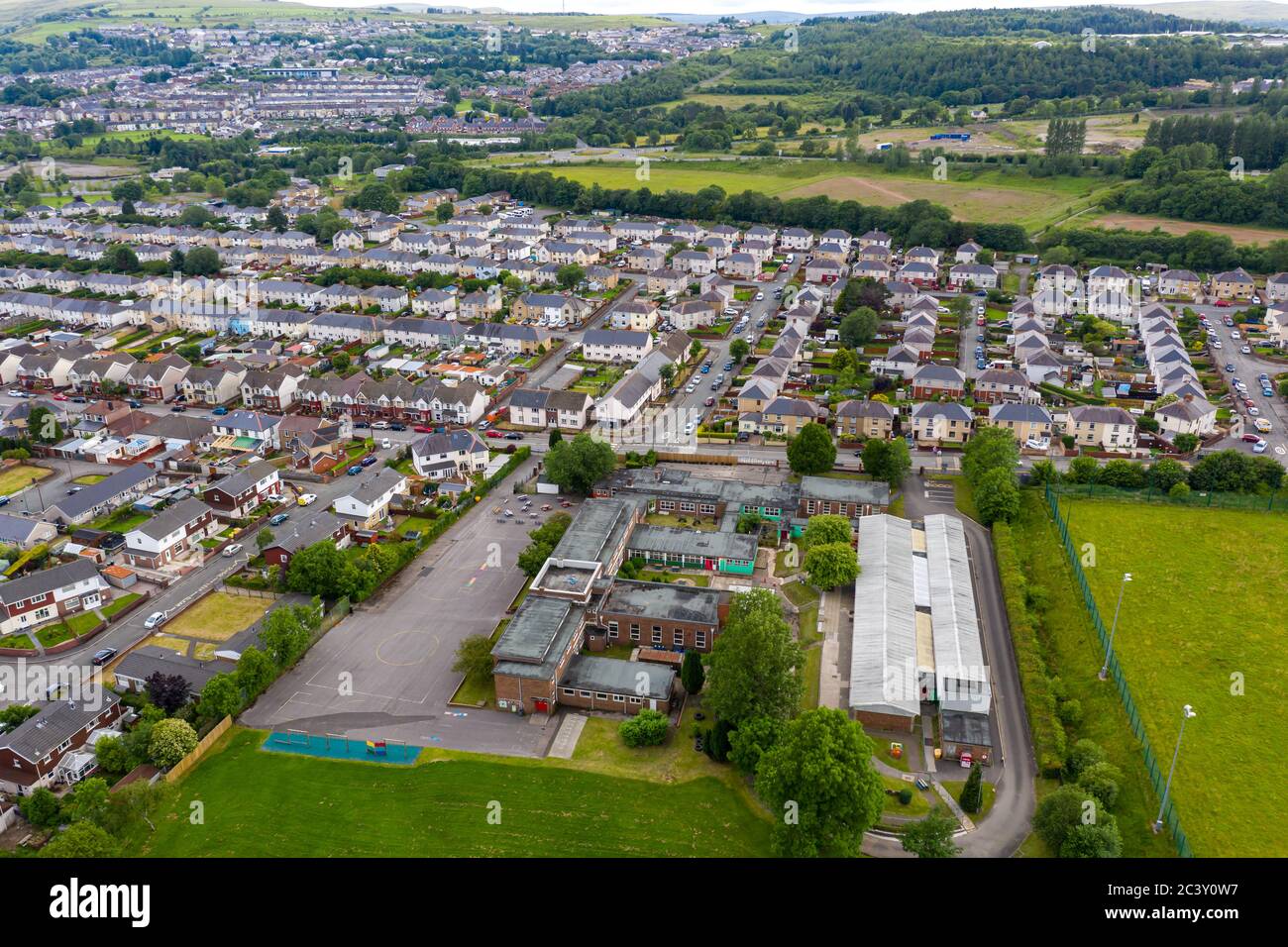 Aerial view of houses uk street hi-res stock photography and images - Alamy