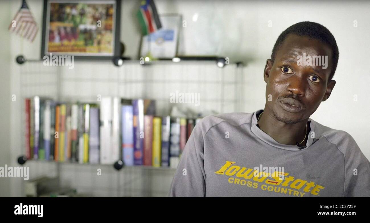 RUNNER, South Sudanese marathoner Guor Marial (aka Guor Mading Maker ...