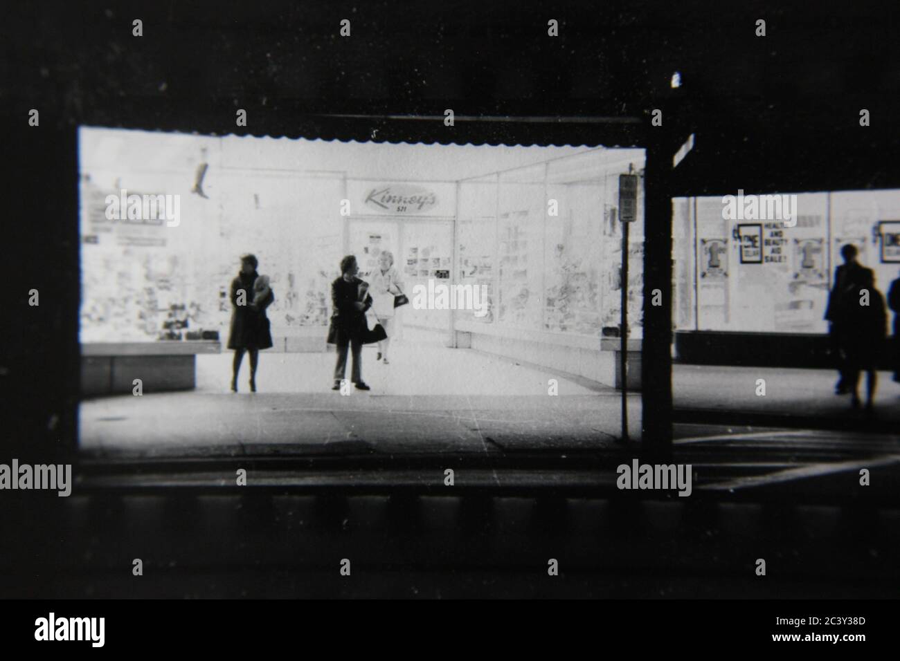 1970s crowd sidewalk hi-res stock photography and images - Alamy
