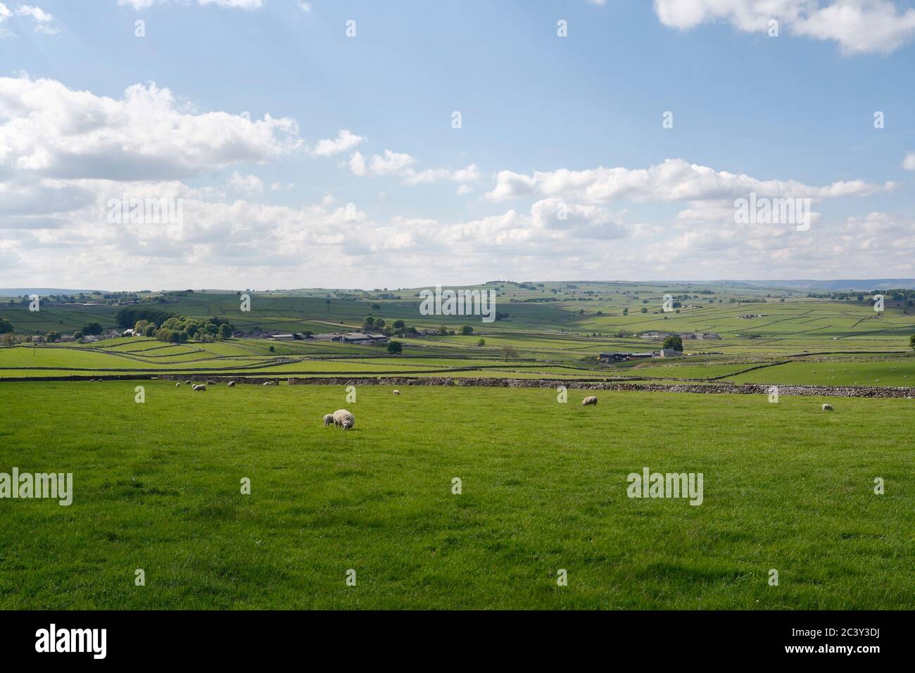 Peak district view hi-res stock photography and images - Alamy