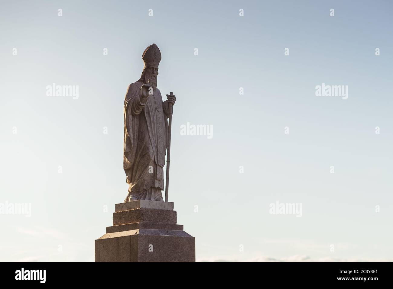saint patrick statue Stock Photo - Alamy