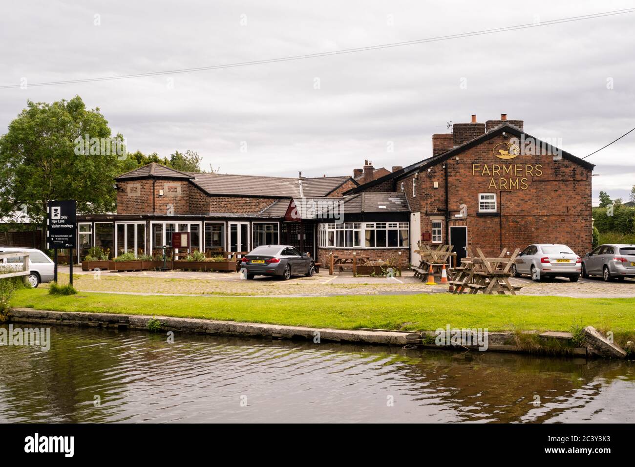 Burscough canal hi-res stock photography and images - Alamy