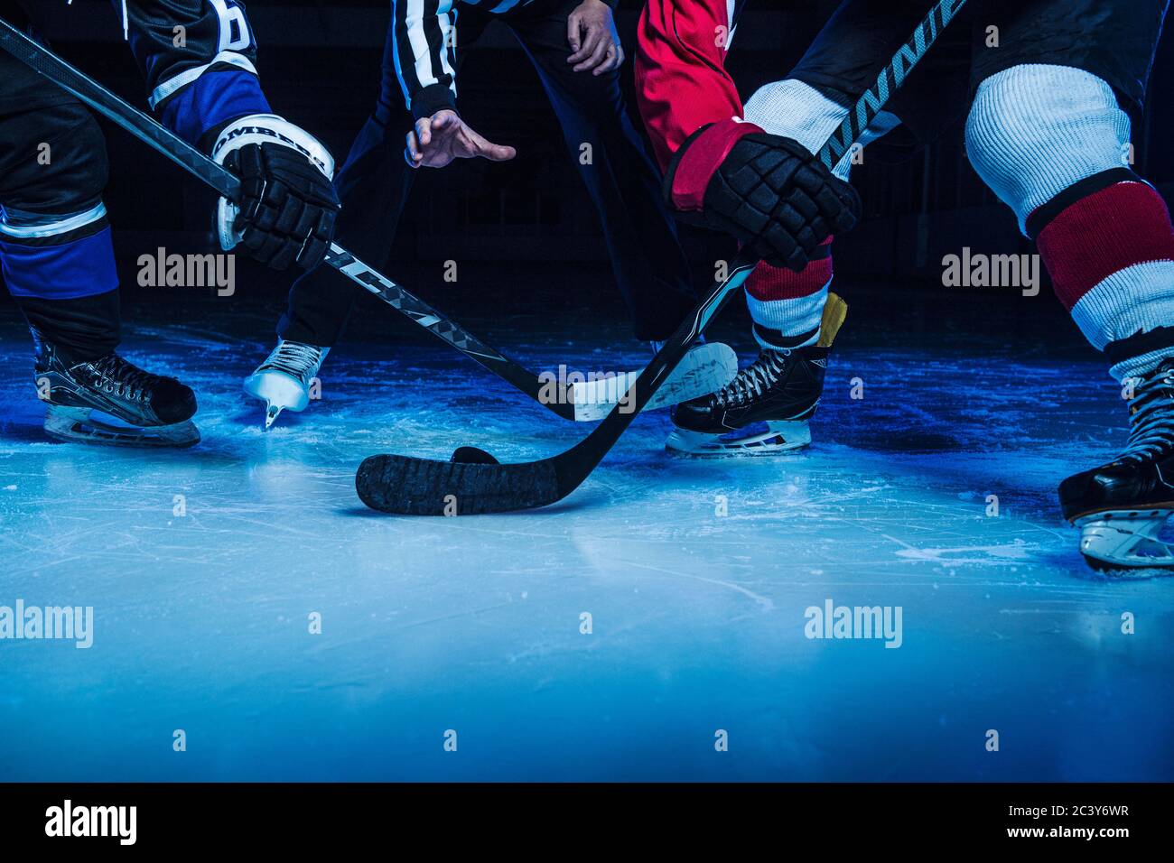 Hockey players and referee starting match Stock Photo - Alamy