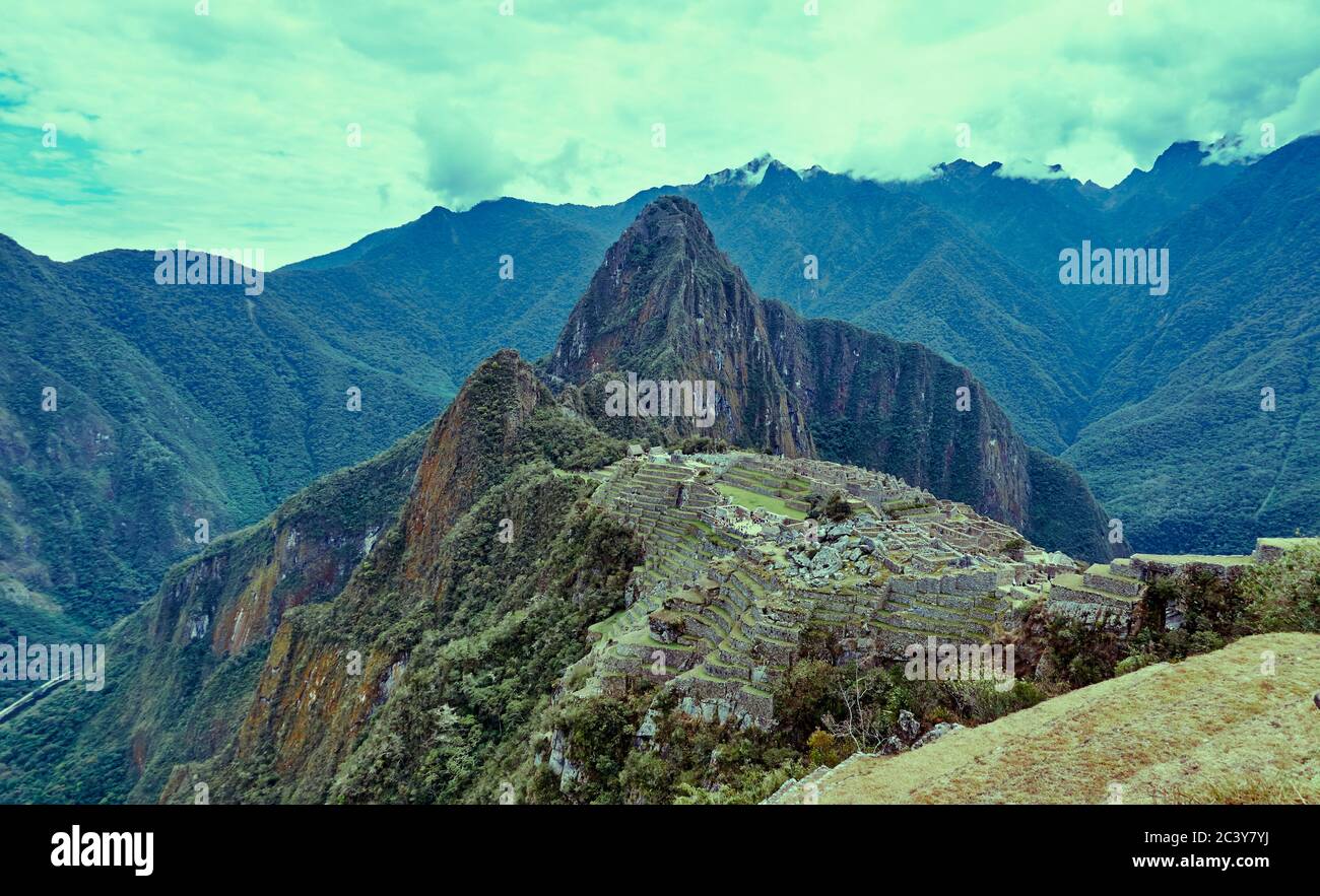 Peru, Machu Pichu, View of Wayna Picchu and Machu Pichu Stock Photo - Alamy