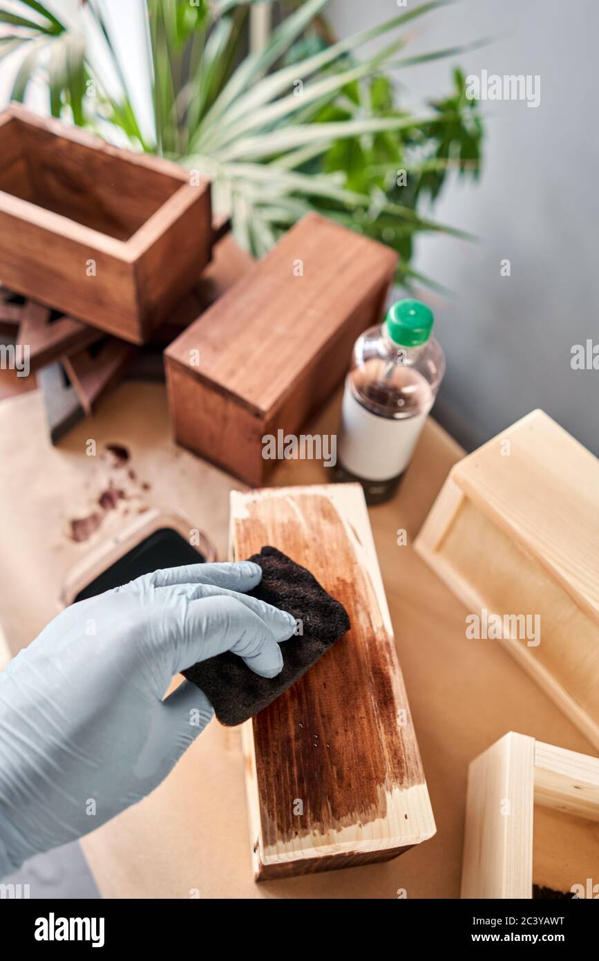 Crate restoration hi-res stock photography and images - Alamy