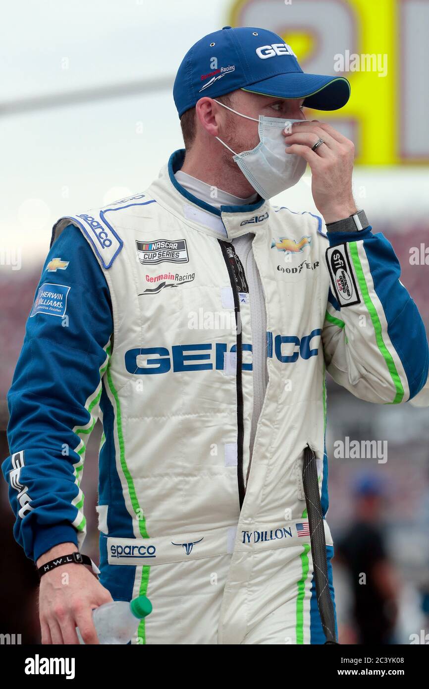 Lincoln, Alabama, USA. 22nd June, 2020. Ty Dillon (13) races down the ...