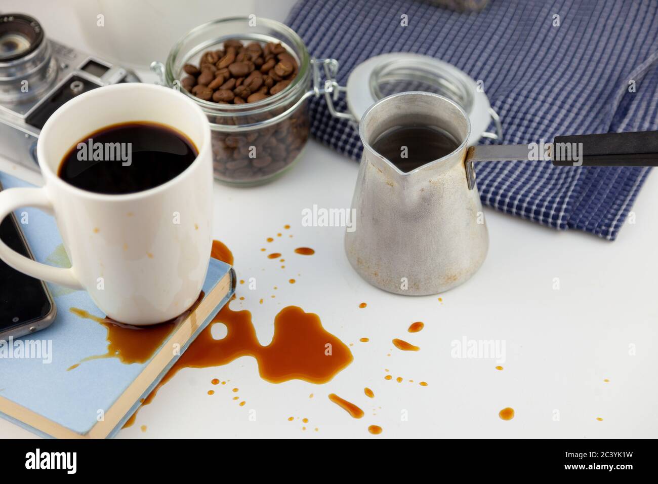 Coffee spill desk hi-res stock photography and images - Alamy