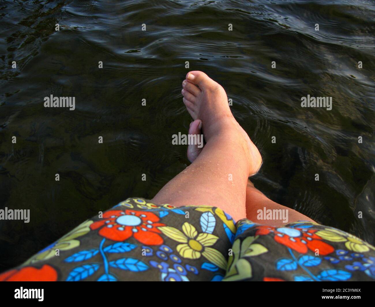 Feet splash water hi-res stock photography and images - Alamy