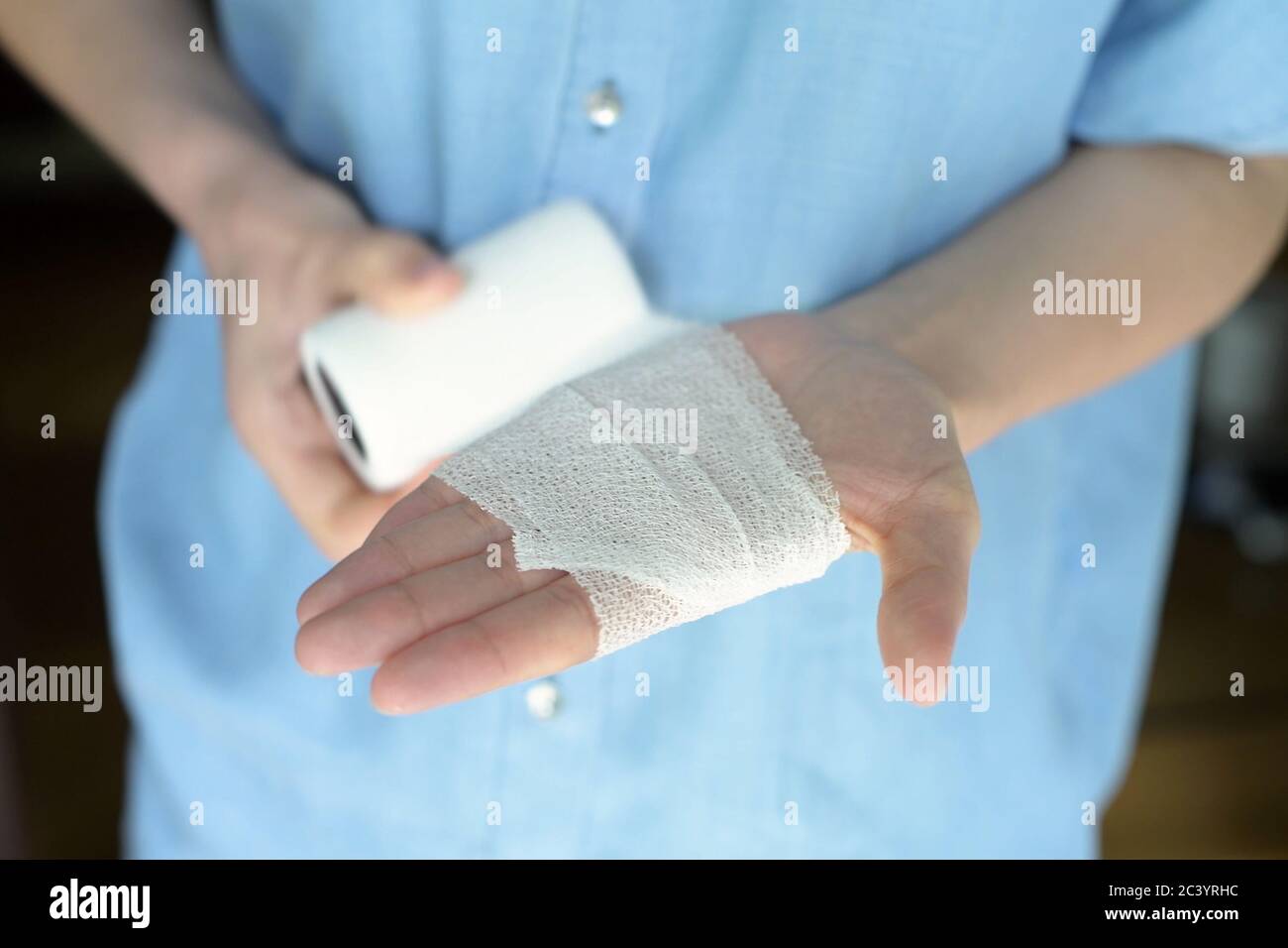 Cut arm girl hi-res stock photography and images - Alamy