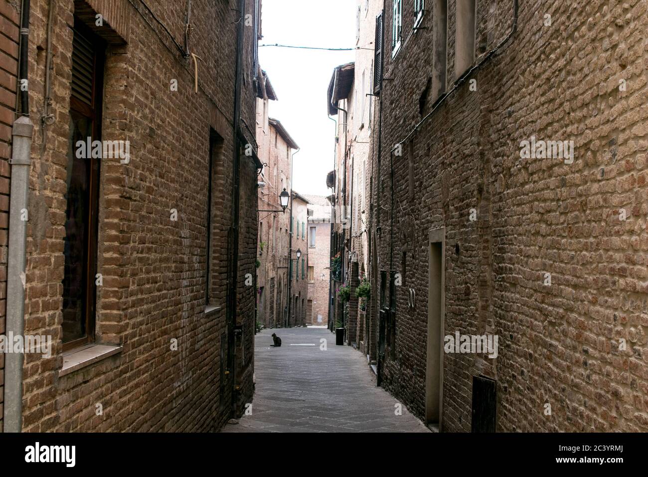 Typical alley medieval village hi-res stock photography and images - Alamy