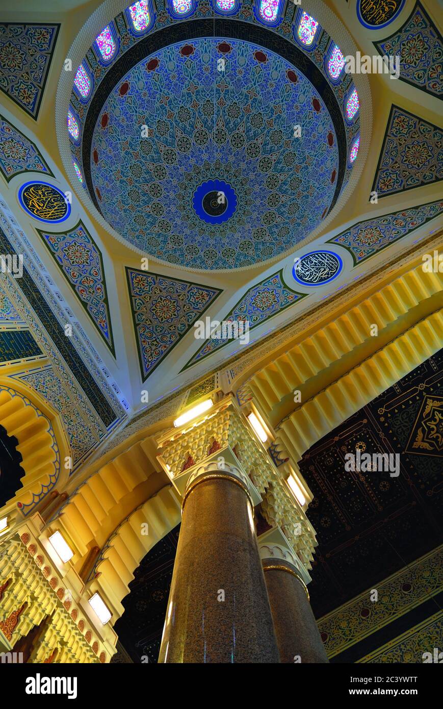 SANAA, YEMEN - MARCH 6, 2010: Interior of AL-Saleh mosque in Sanaa ...