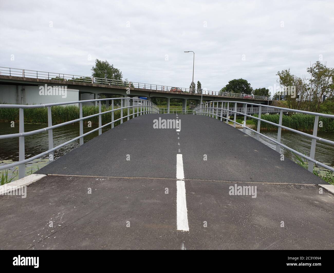 construction of a new bicycle bridge in the Westergouwe district over ...