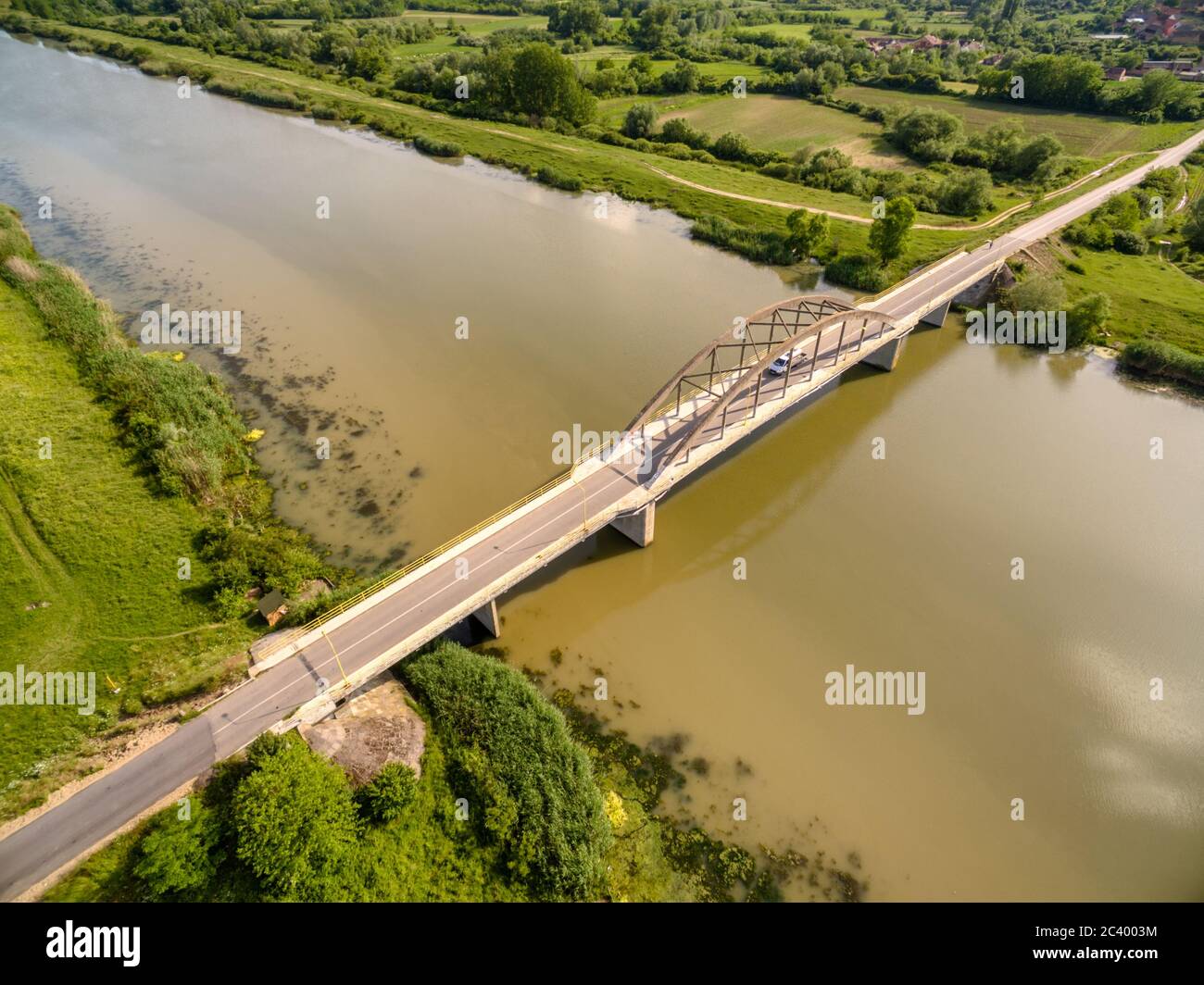 Aerial freeway bridge across river hi-res stock photography and images ...