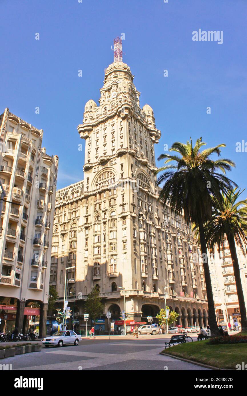 Montevideo street hi-res stock photography and images - Alamy