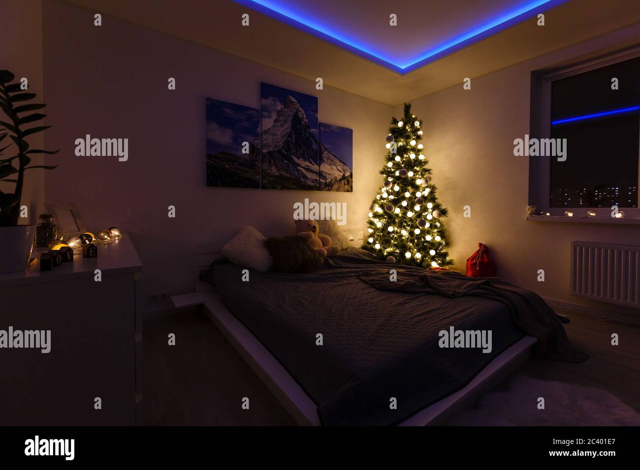 Christmas stocking bedroom hi-res stock photography and images - Alamy
