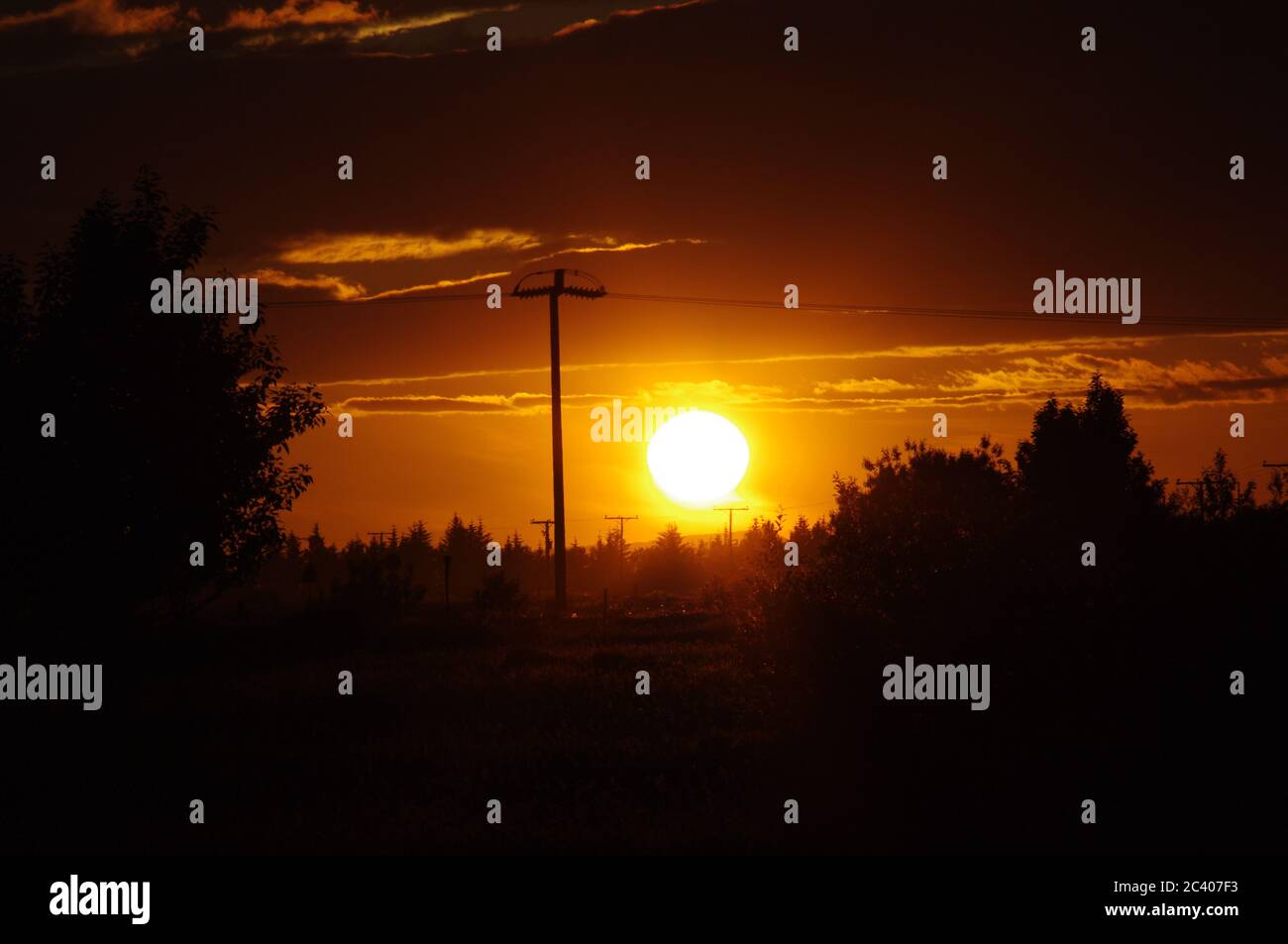 Sequence of images of a sunset from the same viewpoint,Setting suns ...