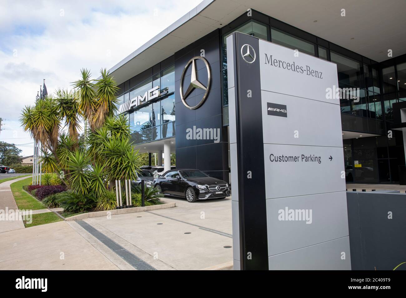 Mercedes Benz car dealership in Sydney Australia Stock Photo - Alamy
