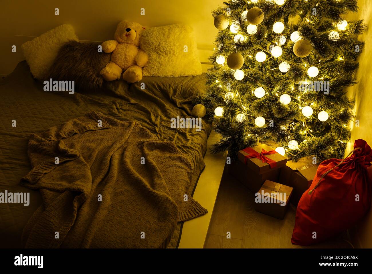 Christmas stocking bedroom hi-res stock photography and images - Alamy