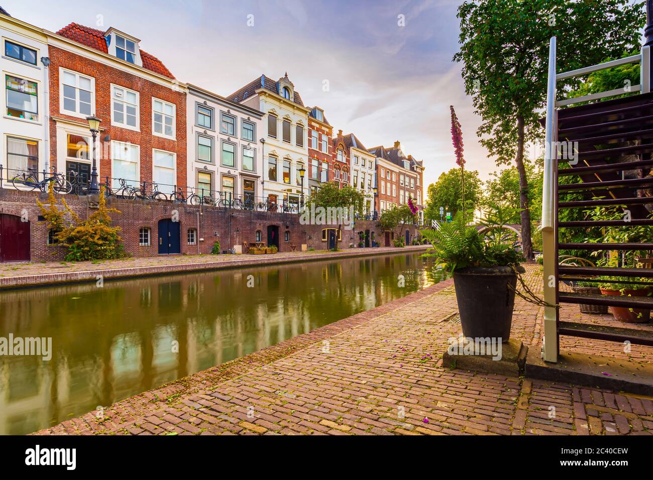 Utrecht streets hi-res stock photography and images - Alamy