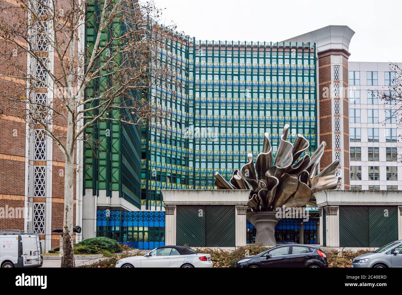 Federal Office Building ( the seat of the Federal Ministry for ...