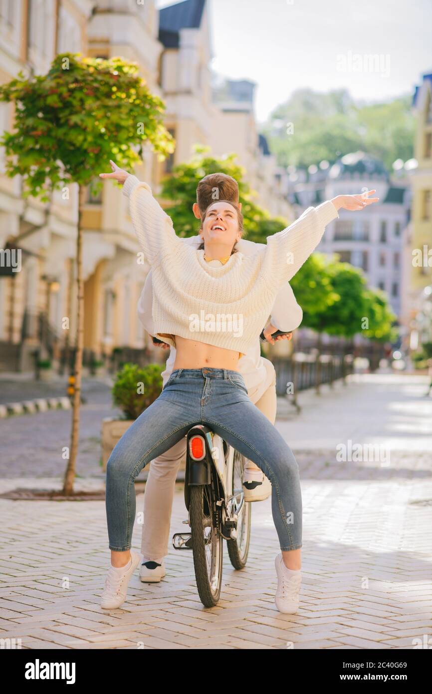 Hands free bicycle hi-res stock photography and images - Alamy