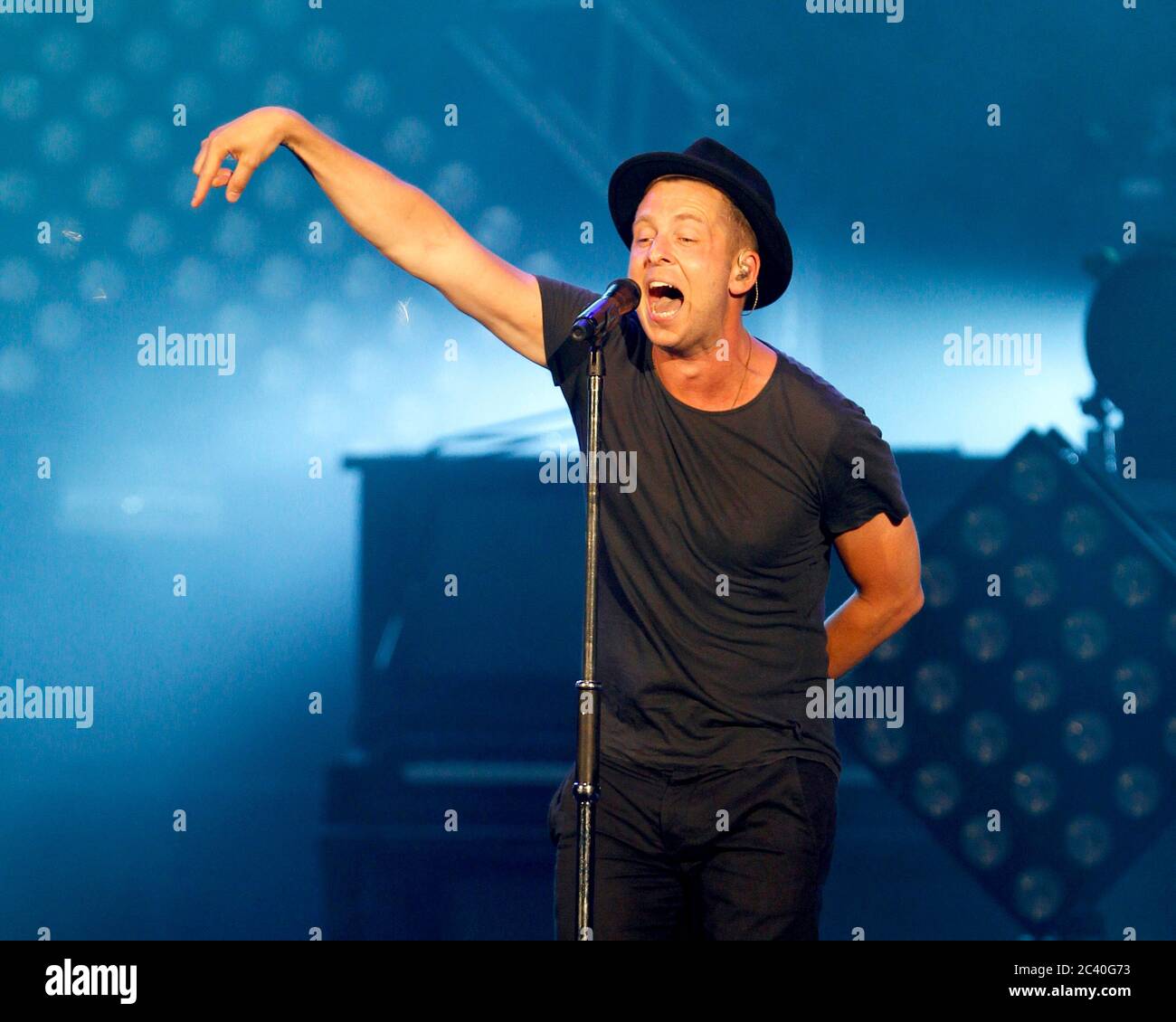 OneRepublic frontman Ryan Tedder performs with the rest of the band at ...