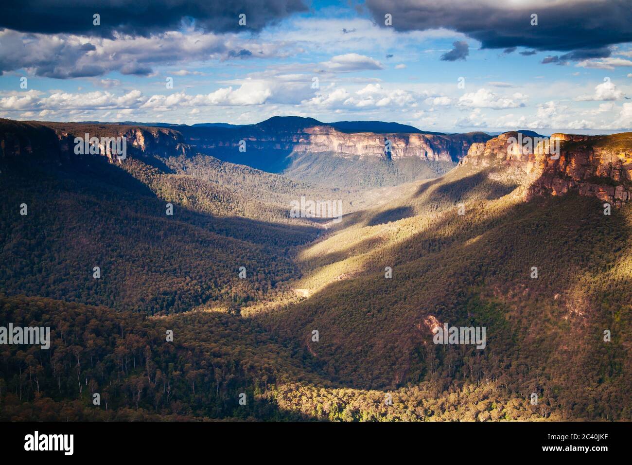 Blue Mountains Valley View in Australia Stock Photo - Alamy