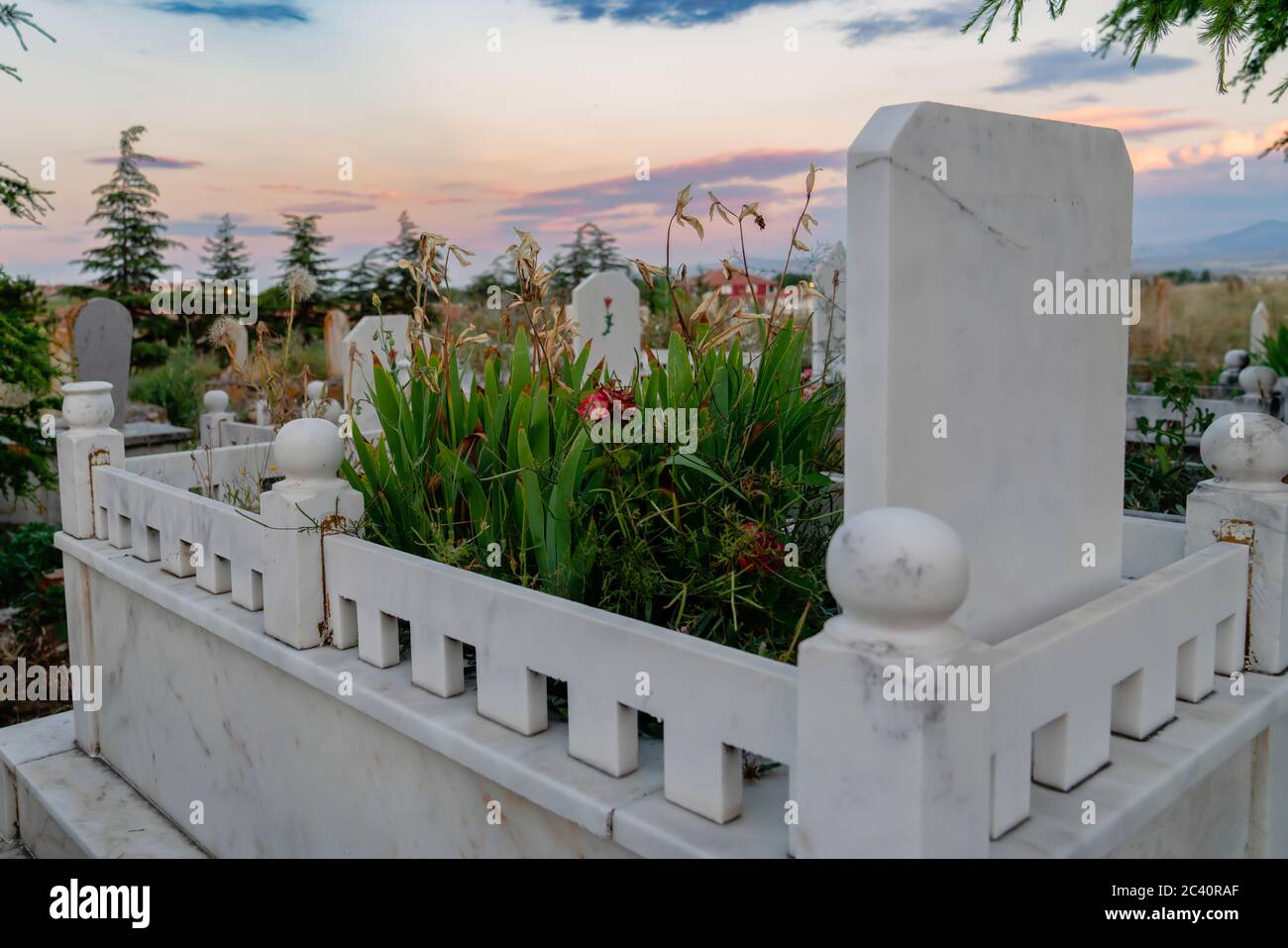 Tomb cemetery funeral architecture islam religious architecture hi-res ...