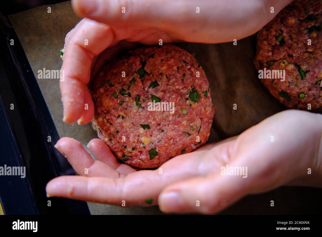Making homemade burgers hi-res stock photography and images - Alamy