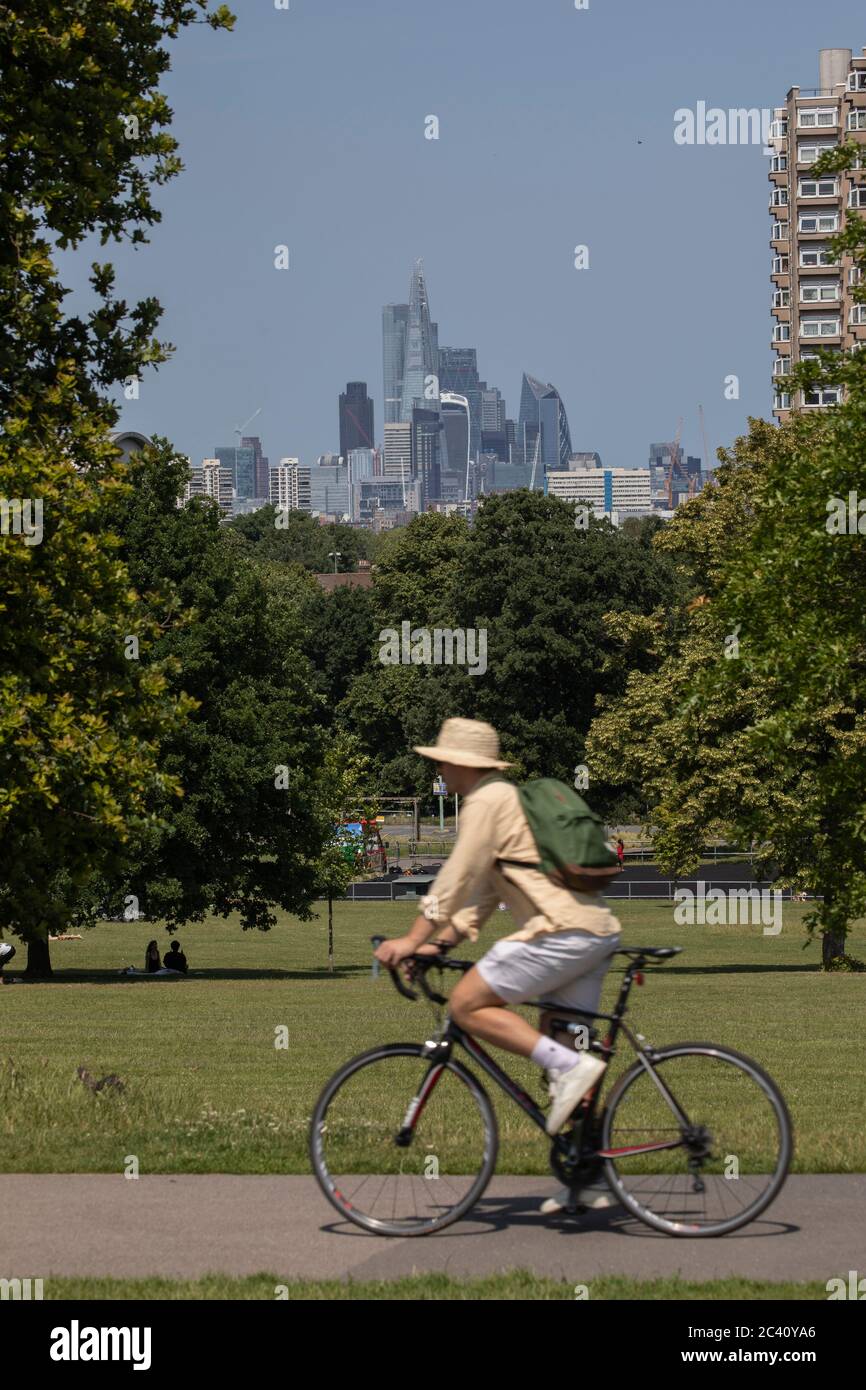 Brockwell park london summer hi-res stock photography and images - Alamy