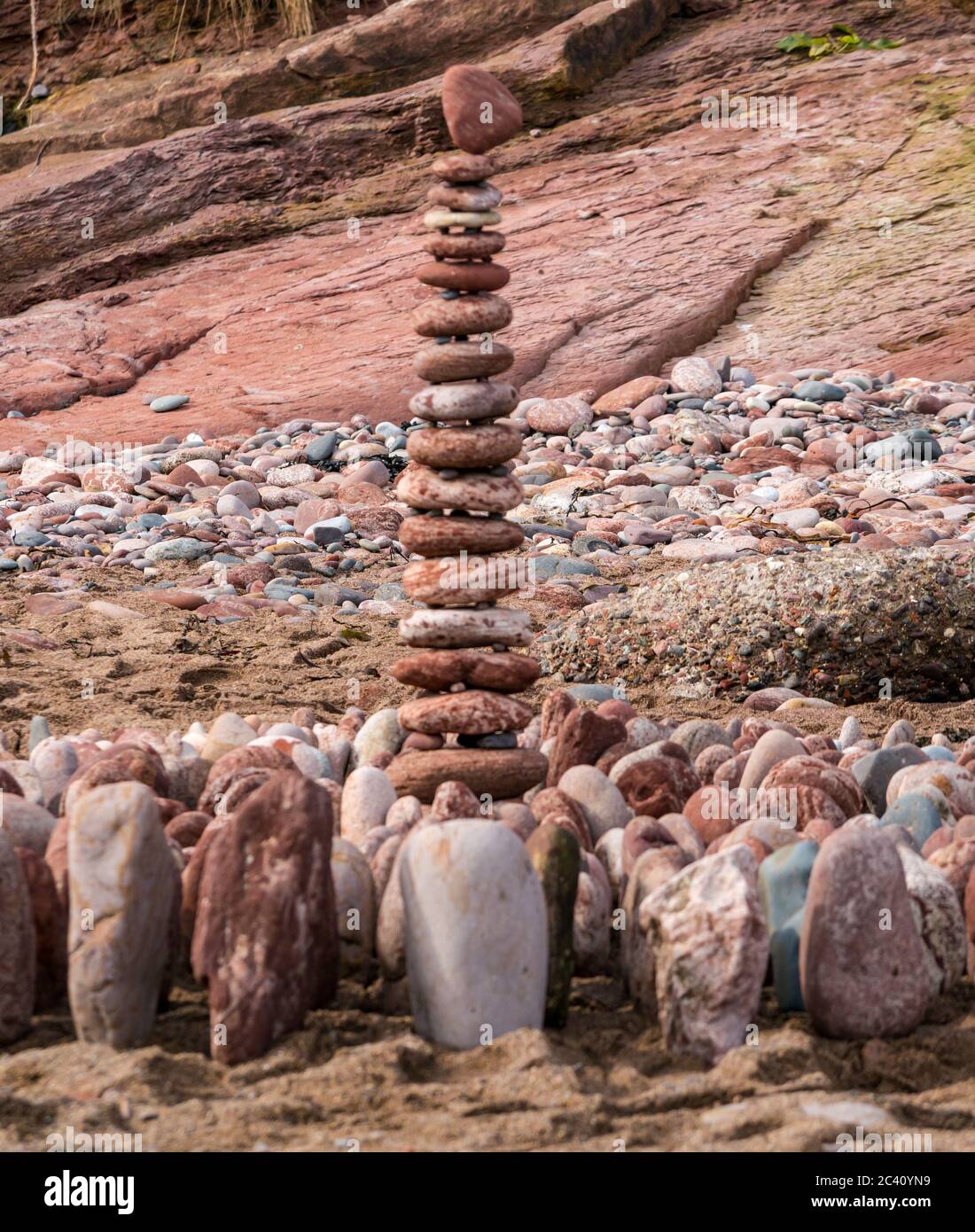 Stone balanced artwork tower sculpture, European Stone Stacking ...