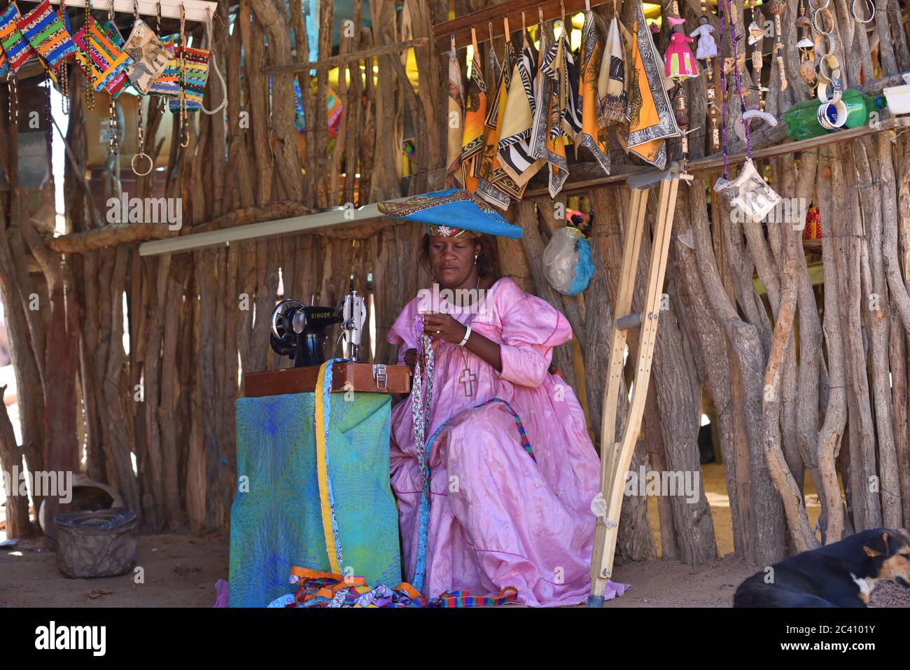 African tribe hair bantu hi-res stock photography and images - Alamy