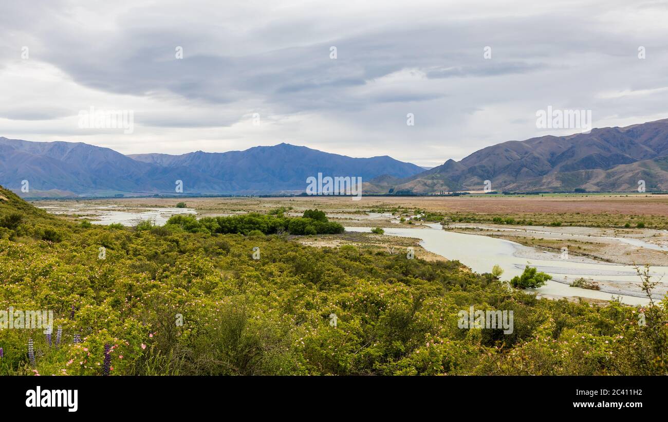 Quailburn, New Zealand: The Ahuriri River next to the Clay Cliffs, a ...