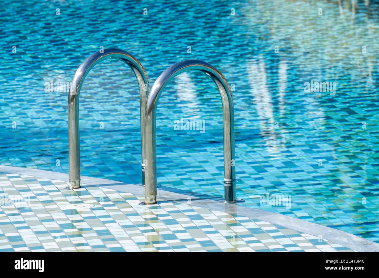 Grab bars ladder in swimming hi-res stock photography and images - Alamy