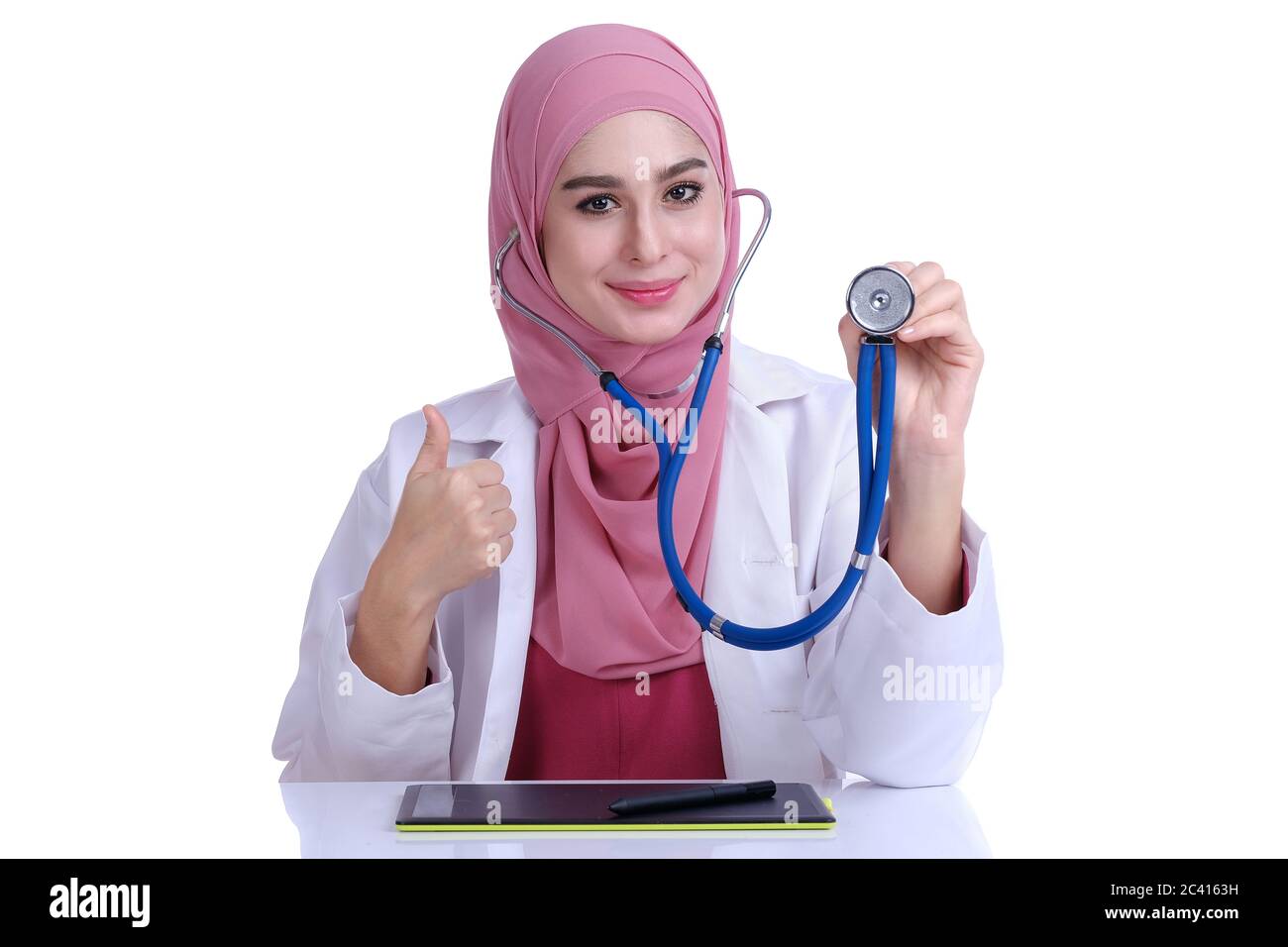 Muslim doctor hi-res stock photography and images - Alamy
