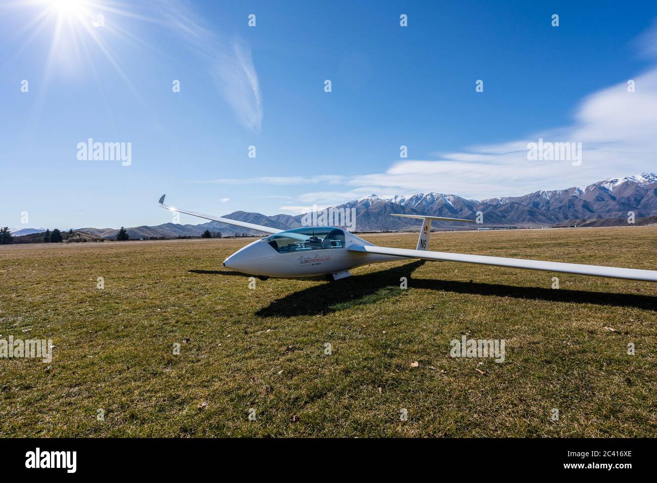 Gliding in Omarama is one of the favourite activity to do in New ...
