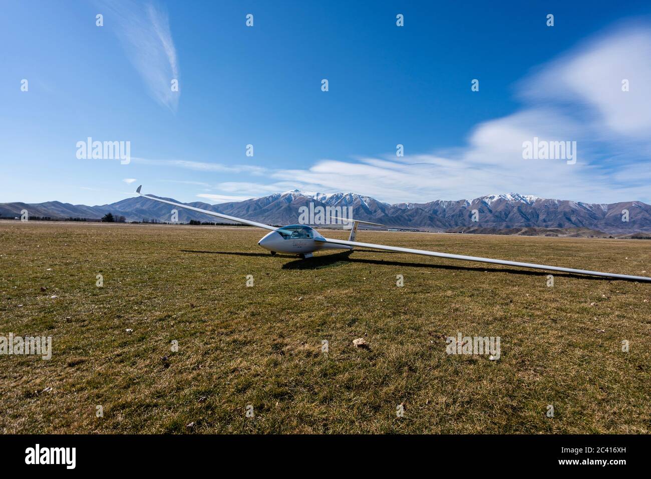 Gliding in Omarama is one of the favourite activity to do in New ...