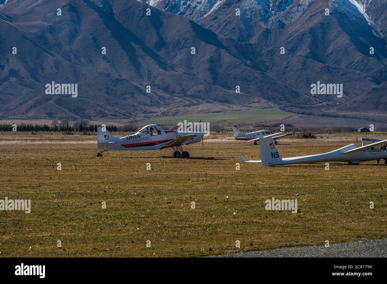 Gliding in Omarama is one of the favourite activity to do in New ...
