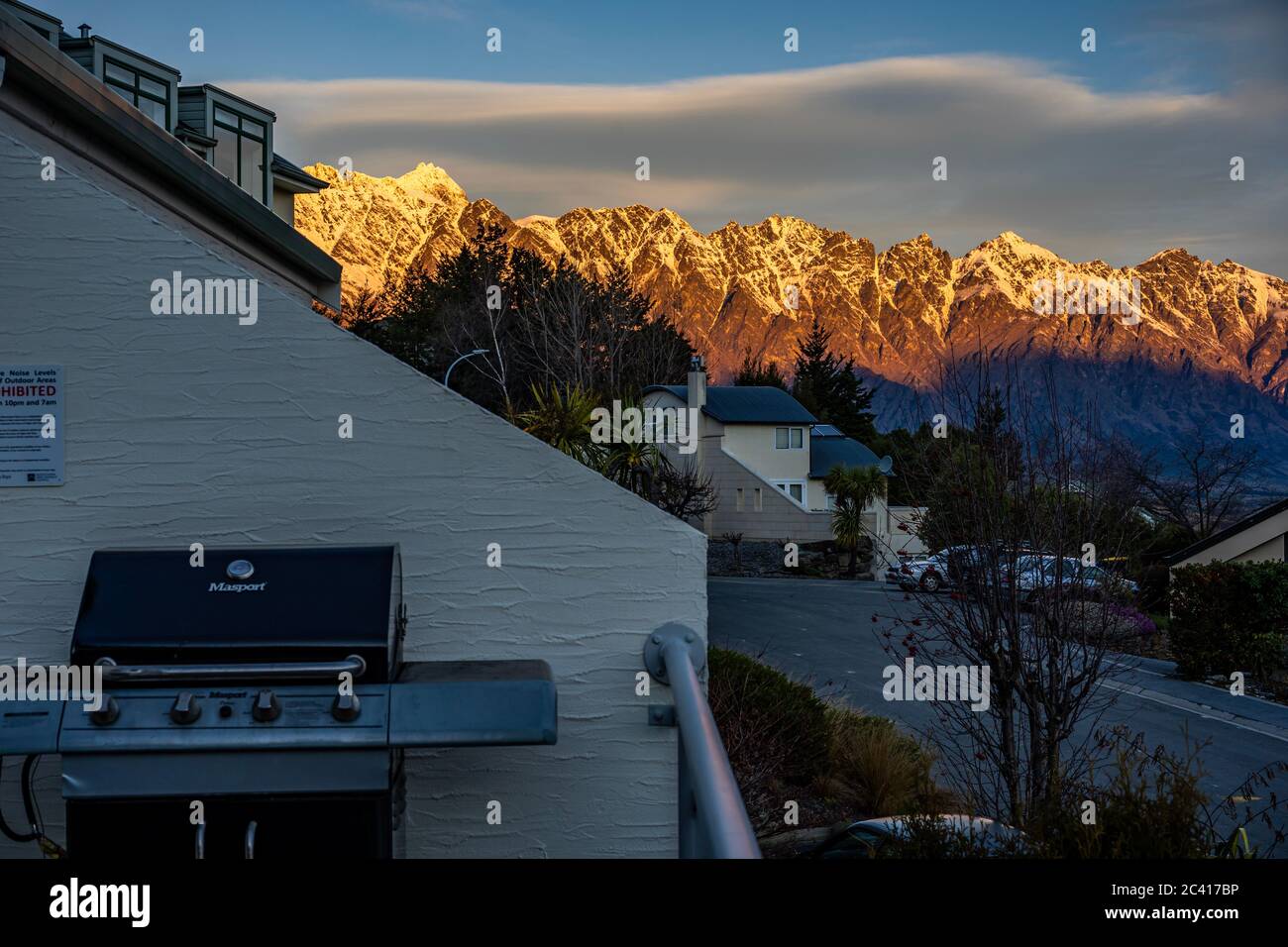 Scenic view of Queenstown, New Zealand during sunset Stock Photo - Alamy