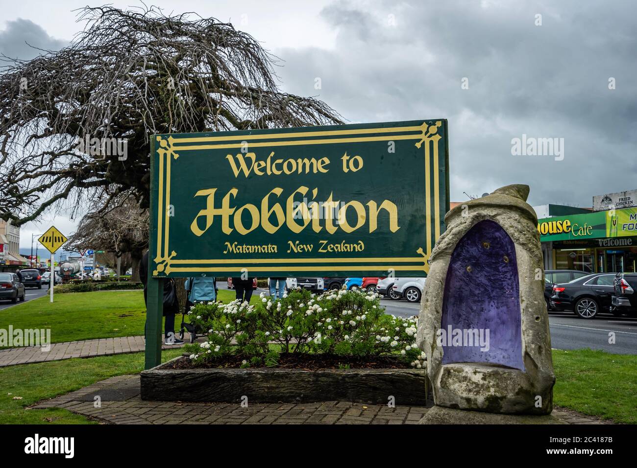 Hobbiton movie set for The Lord of The Rings in Matamata, New Zealand ...
