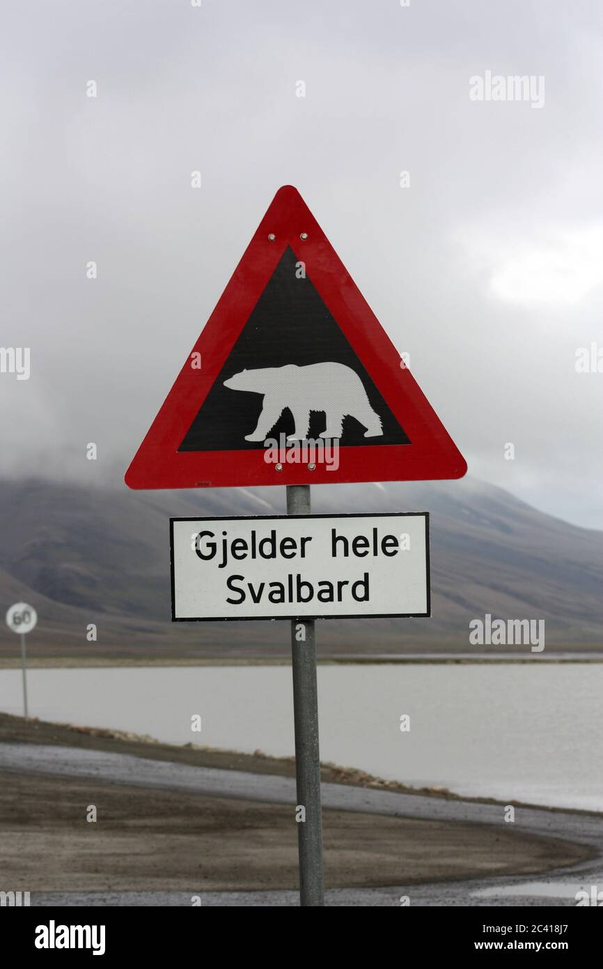 Svalbard polar bear warning sign hi-res stock photography and images ...