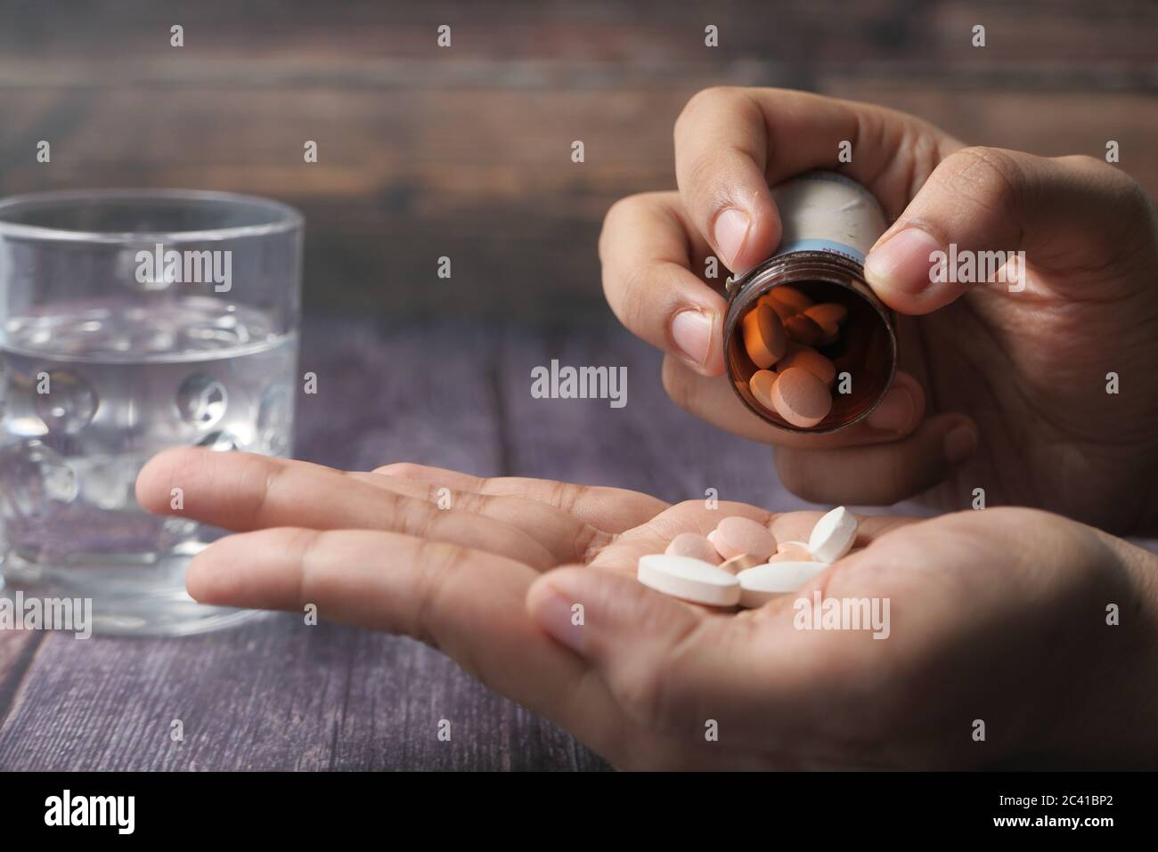 Close up of women hand hi-res stock photography and images - Alamy