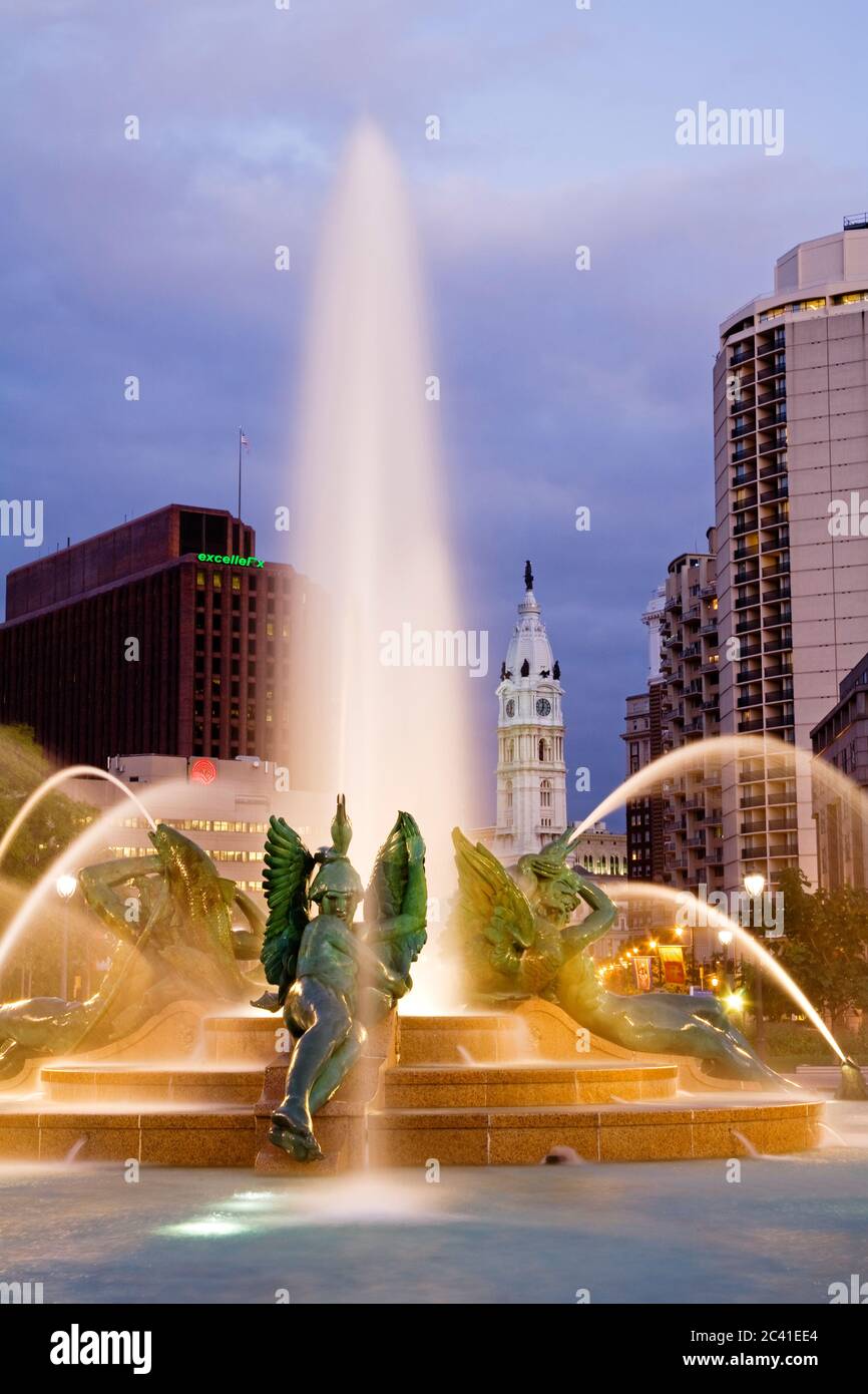 Logan Square Fountain, Parkway Museum District, Philadelphia ...