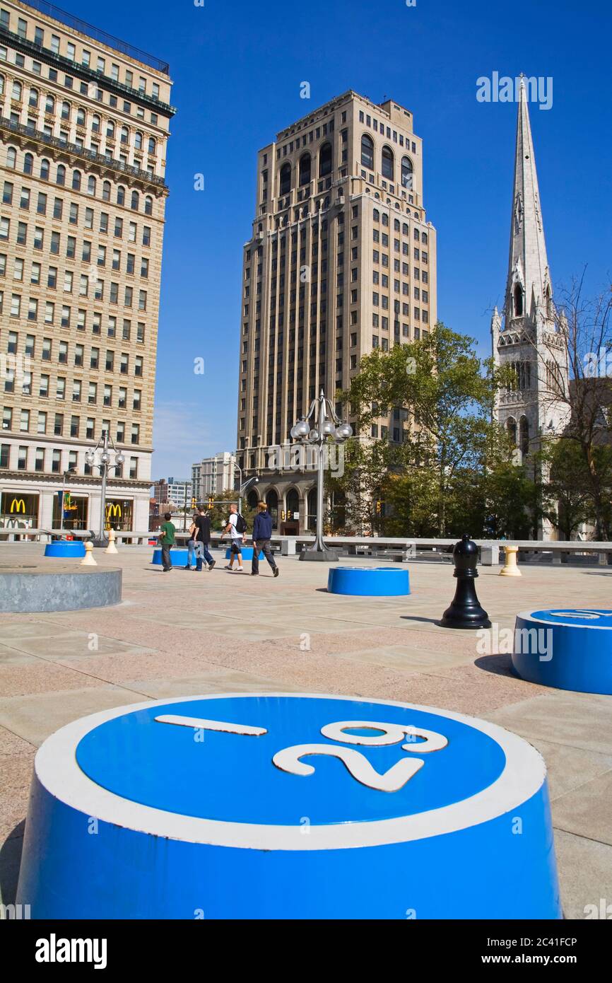 Municipal Services Building Plaza, Philadelphia, Pennsylvania, USA ...